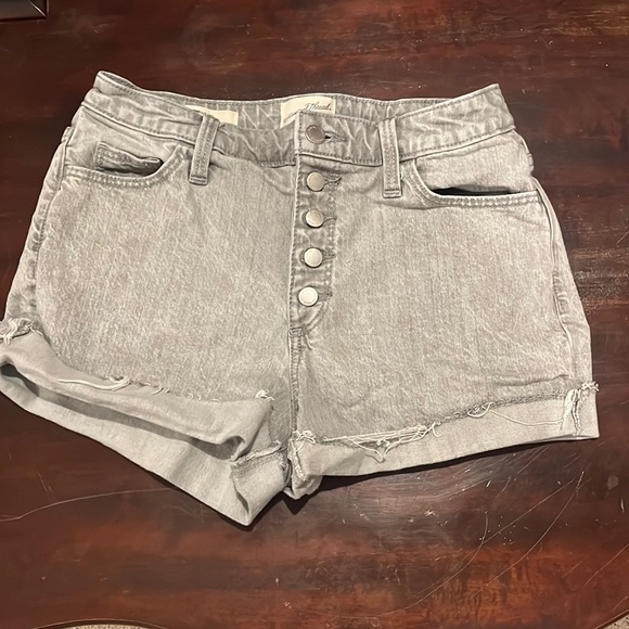 Universal Thread | Jeans | Universal Threads Vintage Midi Jean Shorts ...